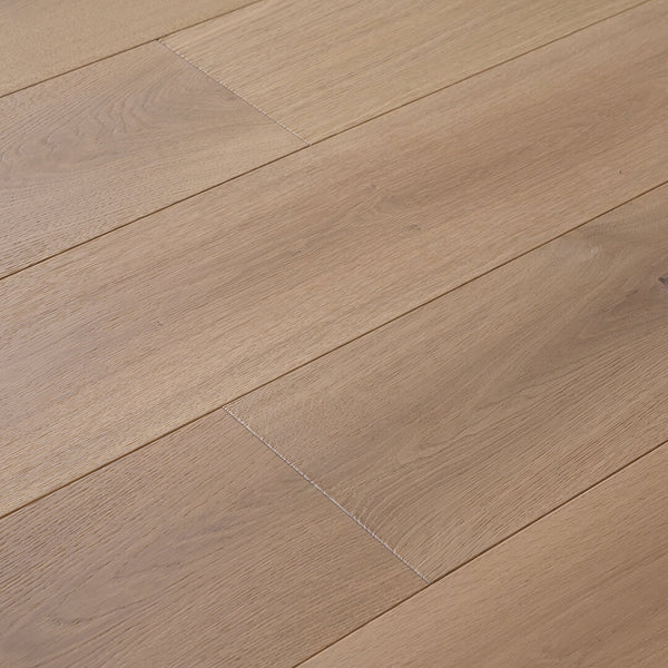 SAINT TROPEZ Hermitage 7.5 wide light rustic grade oak
